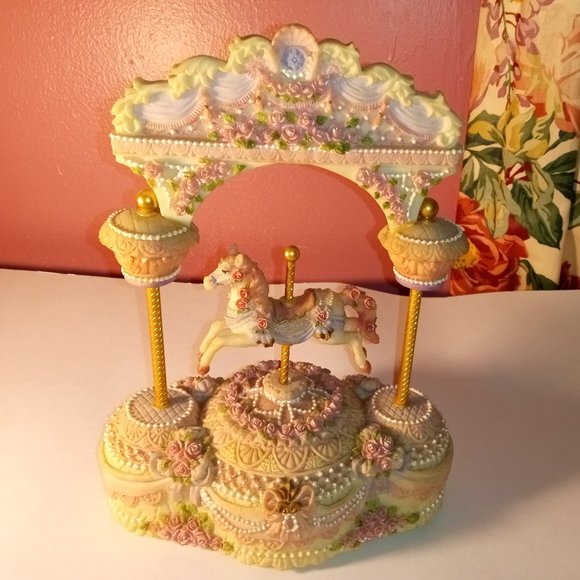 S | Accents | Musical Pink A White Horse On A Carousel Moves Up Down W ...